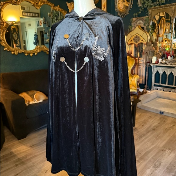 Her Universe | Jackets & Coats | Her Universe Disney The Haunted ...